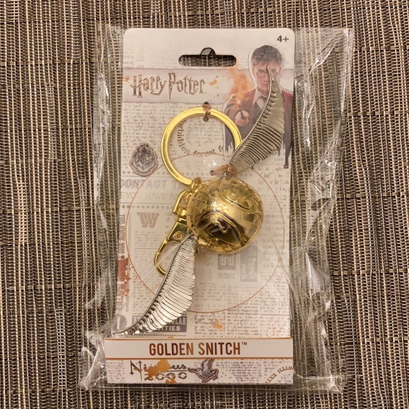 Warner Bros. | Accessories | Harry Potter Golden Snitch Pewter Key Ring ...